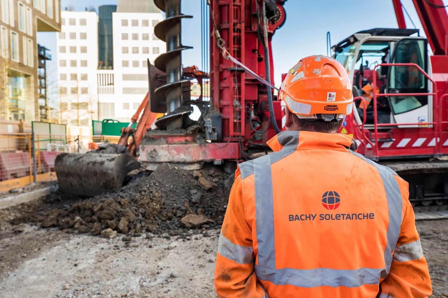 Continuous Flight Auger Piling (CFA) - Bachy Soletanche Continuous Flight Auger Piling (CFA) - Bachy Soletanche