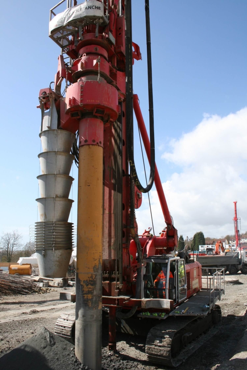 Cased Secant Piling (Cased CFA) - Bachy Soletanche